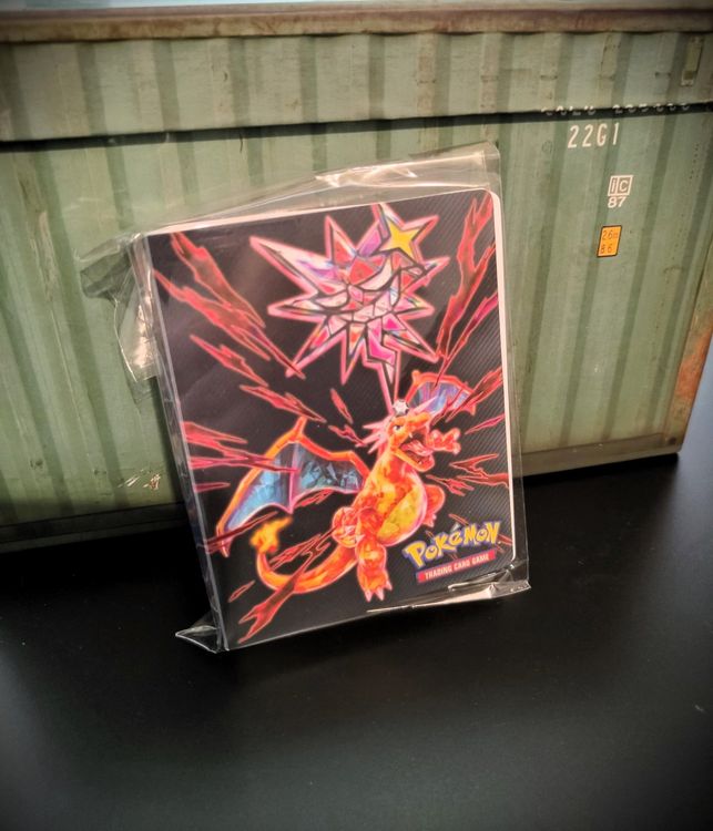 Pokemon TCG Charizard Mini-Portofolio (Binder) (Gebraucht) in ...
