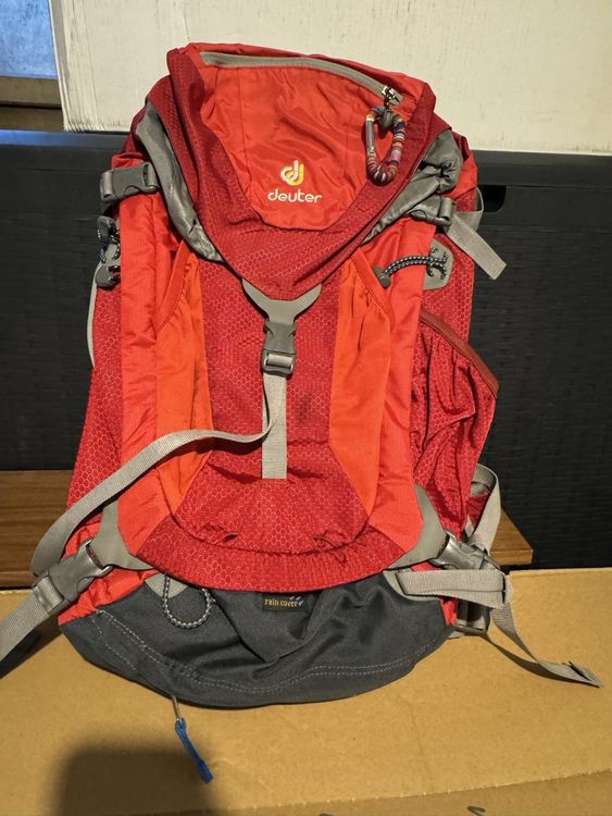 Deuter Backpack Rucksack Act Trail 28 SL Rot (Gebraucht) in Horgen für ...