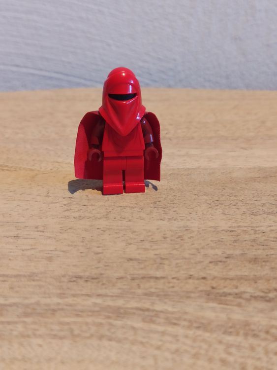Lego Star Wars - Royal Guard with Dark Red Arms and Hands (Gebraucht ...