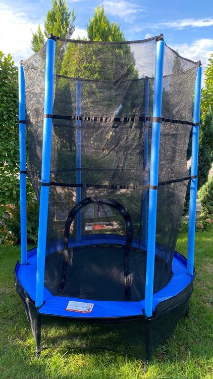 Trampolin mit Netz (Gebraucht) in Oberriet SG für CHF 39 – nur Abholung ...