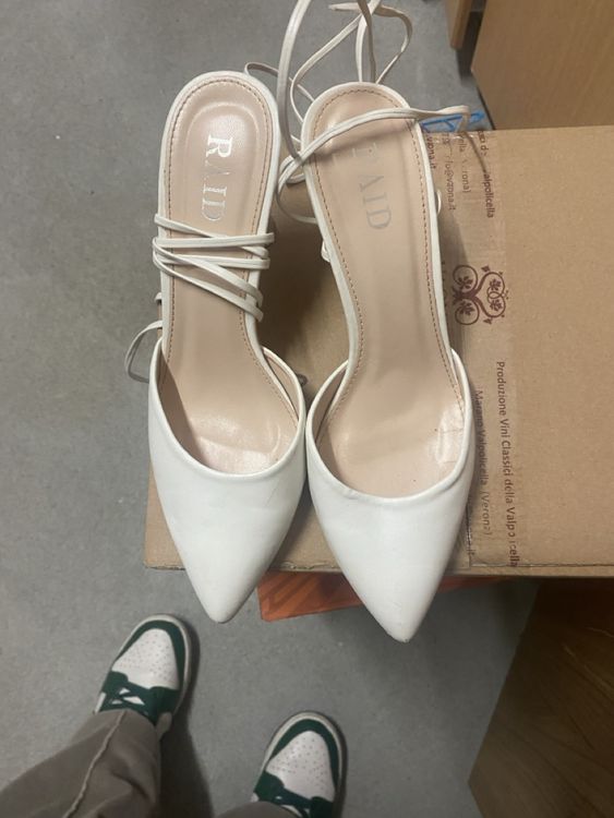 Weisse High Heels zum Schnüren (Gebraucht) in Derendingen für CHF 1 – mit Lieferung auf Ricardo ...