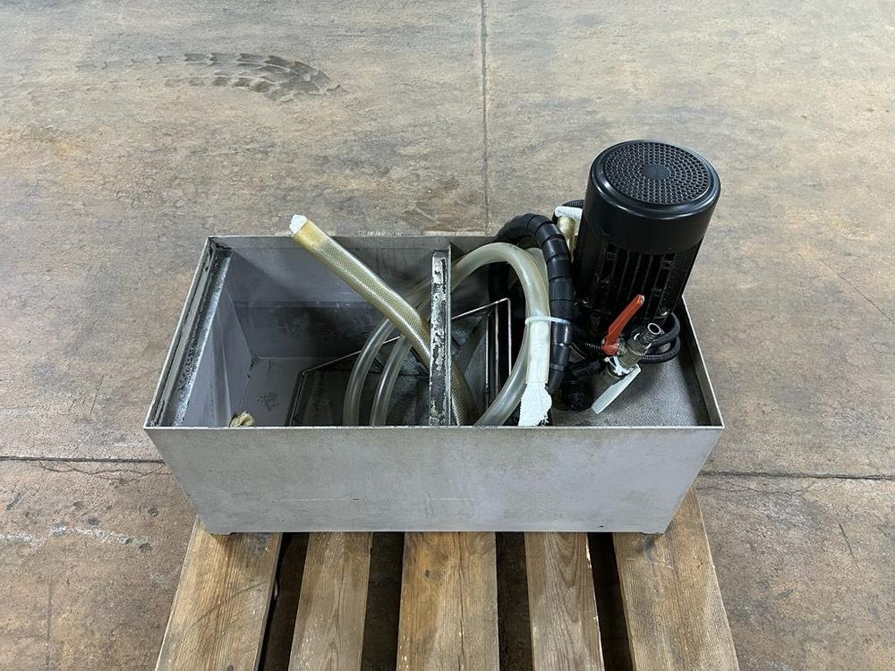 Kühlmitteltank / Kühlmittelpumpe (Gebraucht) in Zuchwil für CHF 350 – nur Abholung auf Ricardo ...