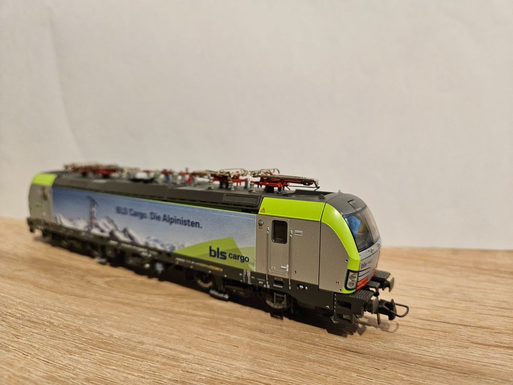 Roco BLS Vectron 73928 mit Sound (Gebraucht) in Ringgenberg BE für CHF ...