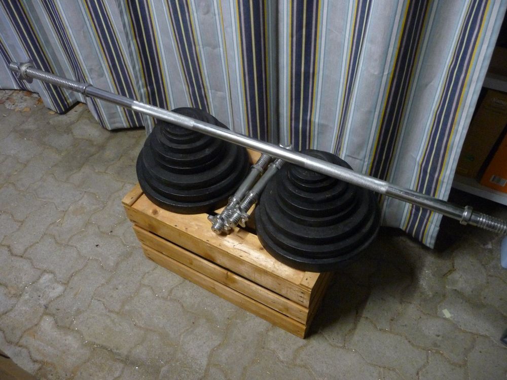 Lang und Kurzhantel mit 108 Kg Gewichte (Gebraucht) in Diegten für CHF ...