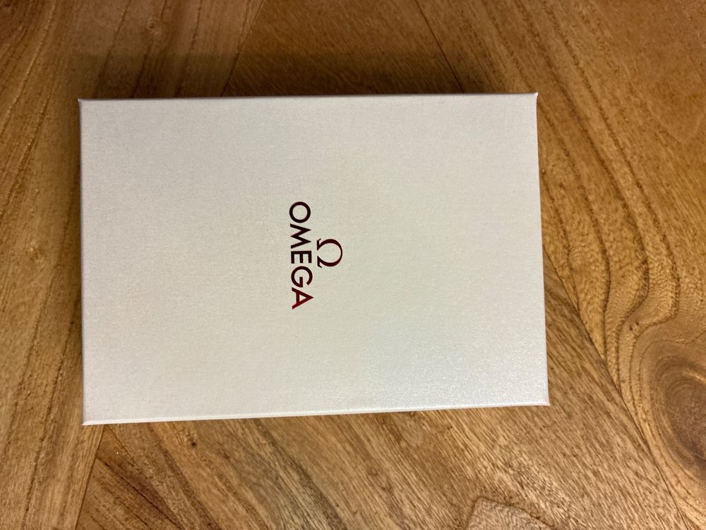 Omega Pins Museum logo Set New (Neu und originalverpackt) in Wetzikon ...