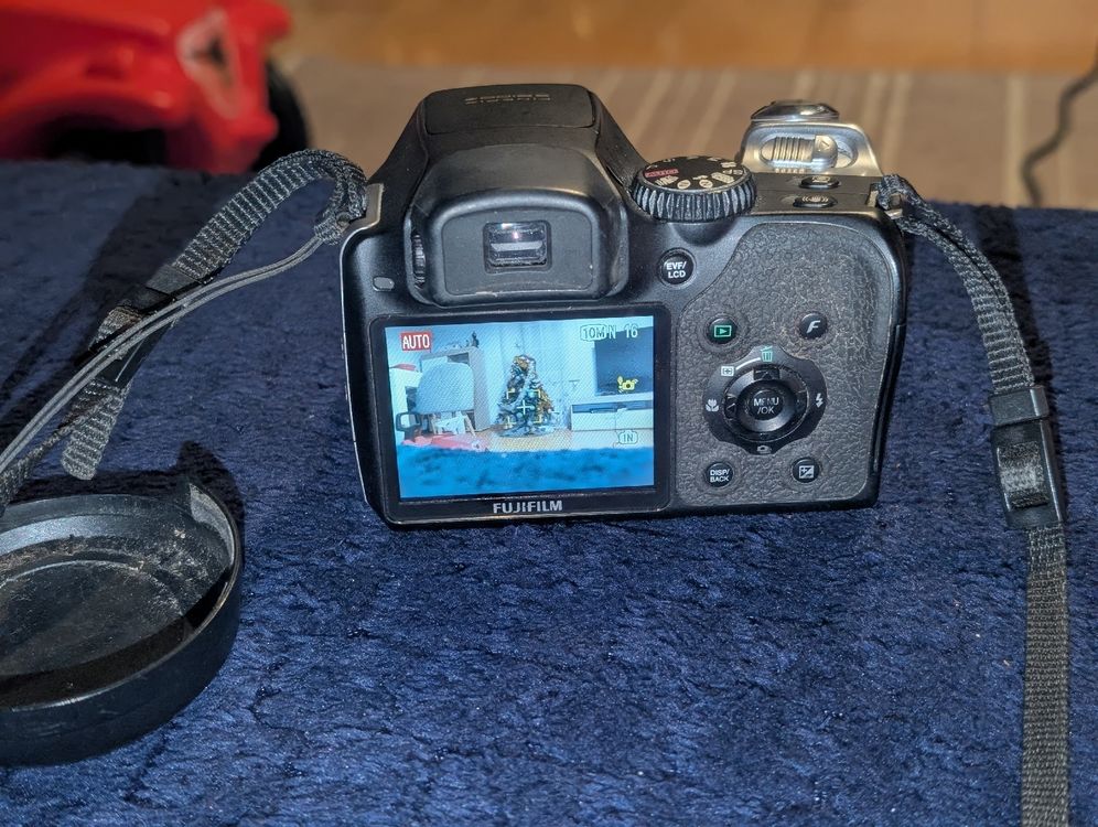 Fujifilm FinePix S-Series | 10.0 MP | Zoom Optique 12x (D'occasion) à ...