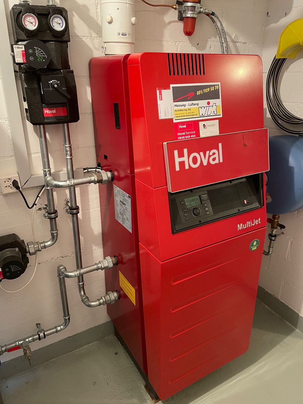 Hoval Öl Heizung inkl. Wasserboiler zu Verkaufen (Gebraucht) in ...