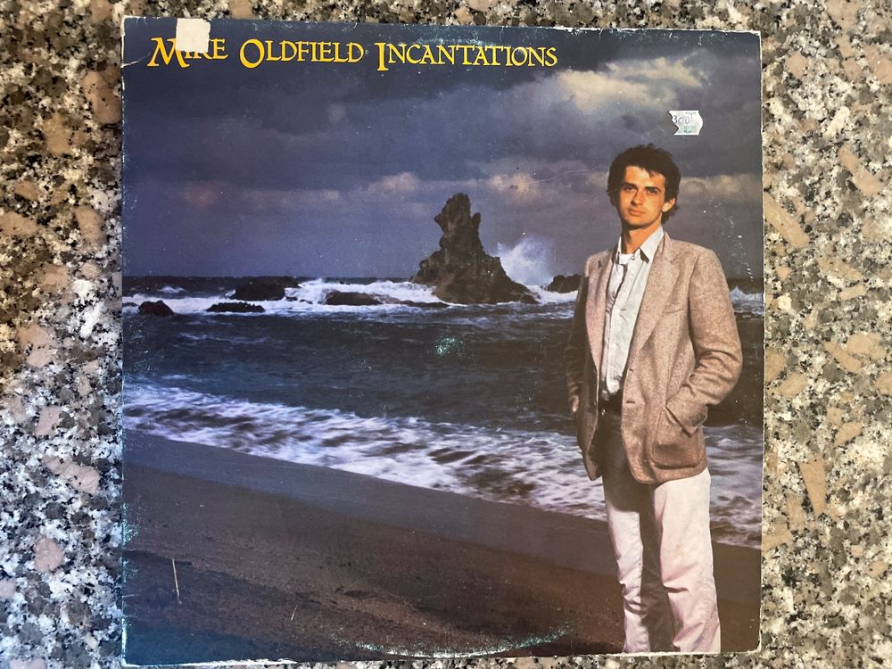 S585 Mike Oldfield/Incantations (Gebraucht) in Frutigen für CHF 5 – mit Lieferung auf Ricardo kaufen
