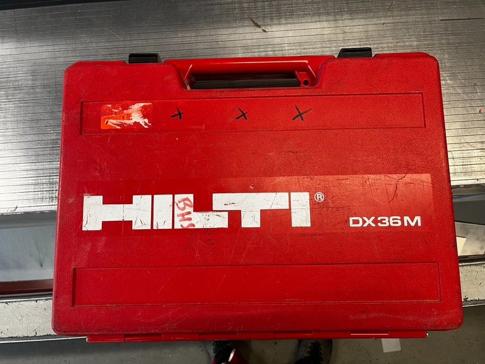 Hilti DX36M mit viel Zubehör (Gebraucht) in Aeschi b. Spiez für CHF 300 – nur Abholung auf ...