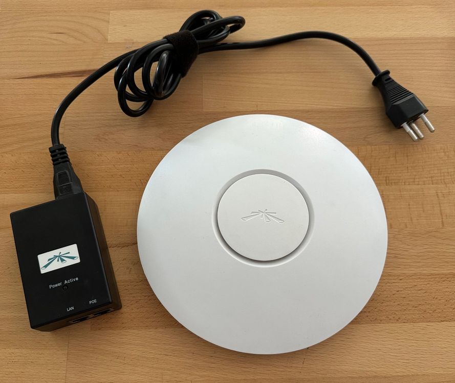 Ubiquiti Unifi Access Point AP PRO with PoE power injector (Gebraucht ...
