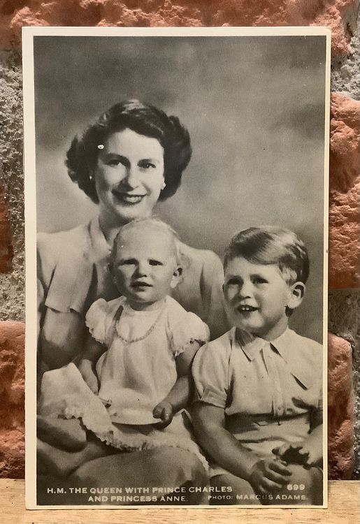 QUEEN ELIZABETH II mit Charles & Anne - Royal Family London (Gebraucht ...