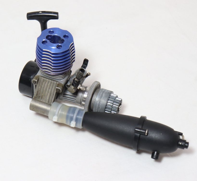 Nitro Motor .15 mit Auspuff und Seilzugstarter (Gebraucht) in Frick für ...