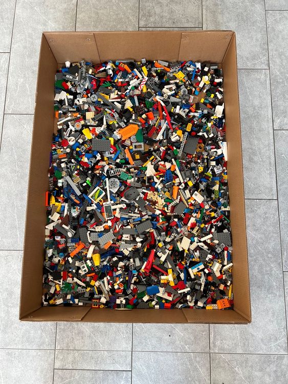 Lego riesige Sammlung inkl. Schienen, Anleitungen, Figuren | Kaufen auf ...