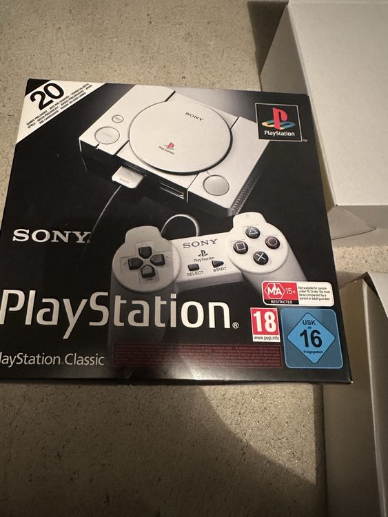 Sony Playstation Classic - Retro Spielkonsole - Top Zustand! (Neu und originalverpackt) in ...