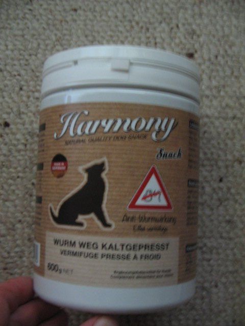 Harmony Snack für Hunde kaltgepresst Wurm weg 600 gr Dose (Neu (gemäss ...