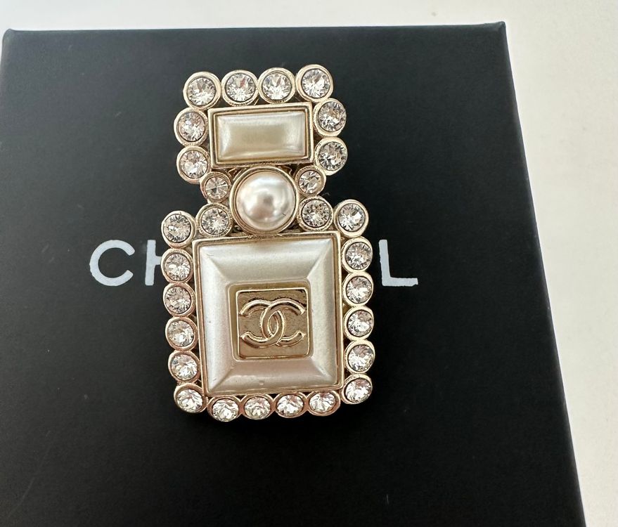 Chanel Brosche | Kaufen auf Ricardo