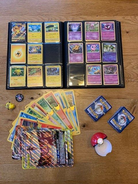 Pokemon Sammlung mit Etui, 11 XL-Karten, GX, VX, EX - ca.650 | Kaufen ...