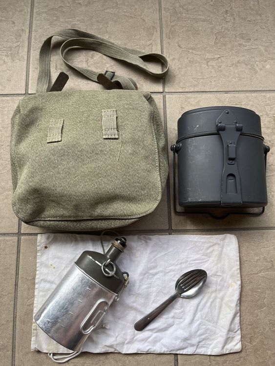 Schweizer Armee Militär Gamelle, Essbesteck, Feldflasche (4) (Gebraucht) in Frick für CHF 35 ...