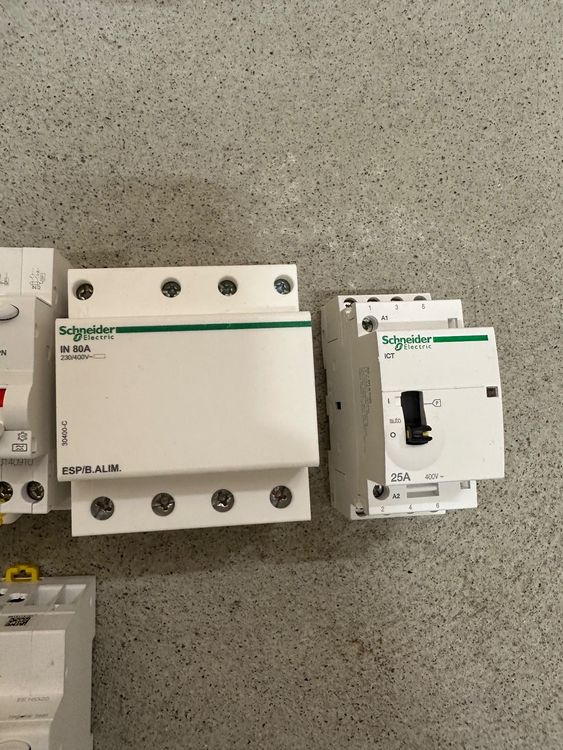 Sicherungen Schneider LSC 16A/13A, FI RCD Schutzschalter (D'occasion) à ...