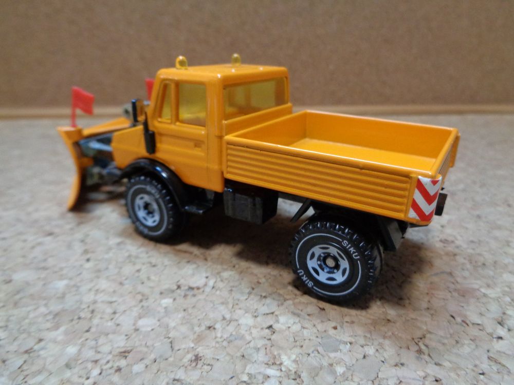 SIKU 2212 Unimog U 1500 mit Schneepflug (Neu (gemäss Beschreibung)) in ...