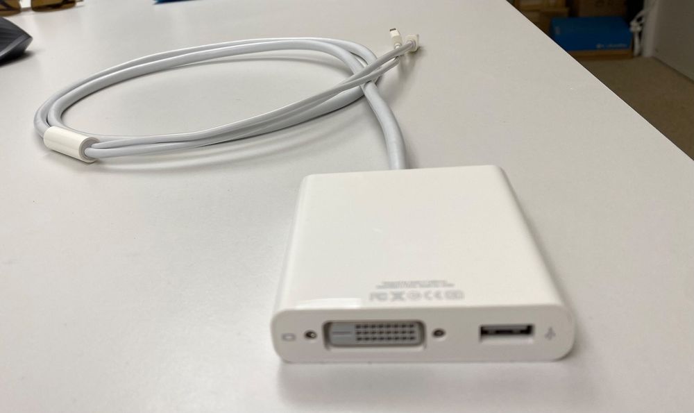 APPLE und BIZLINK DisplayPort zu Dual.link DVI Adapter (Gebraucht) in ...
