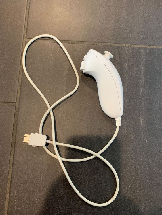 Wii Nunchuck Joystick (Gebraucht) in Buonas für CHF 8 – mit Lieferung ...