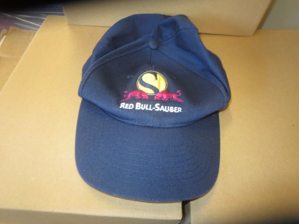 Red Bull - Sauber Cape | Kaufen auf Ricardo