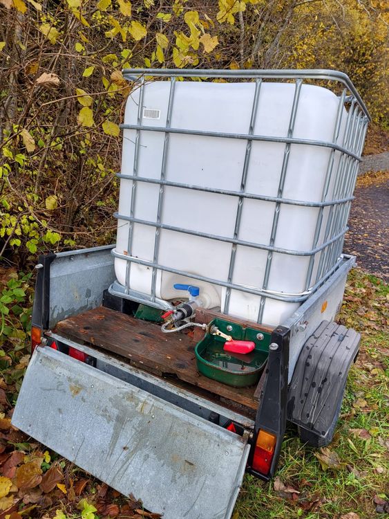 Anhänger mit Wassertank (Gebraucht) in Jaun für CHF 250 – nur Abholung ...