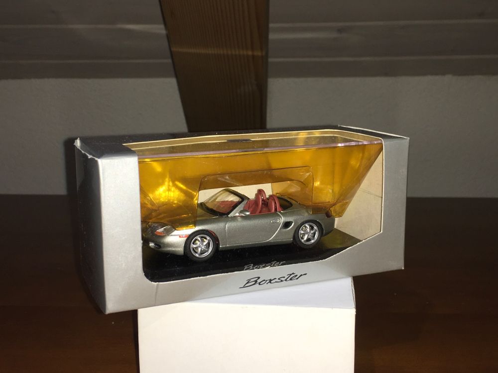 Porsche Boxster 1/43 Minichamps Porsche Box (Neu und originalverpackt ...