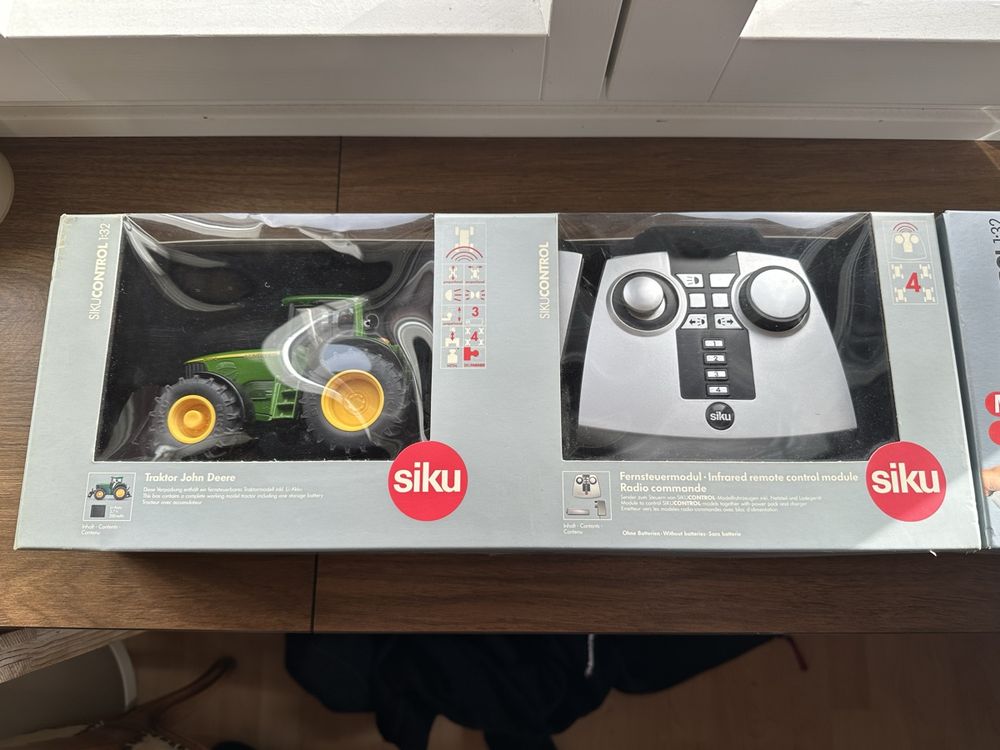 Siku Control 1:32 John Deere und Zweiseitenkipper (Gebraucht) in ...