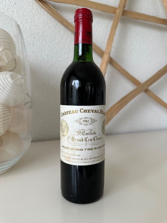 Château Cheval Blanc 1982 (Neu (gemäss Beschreibung)) in Yens für CHF ...