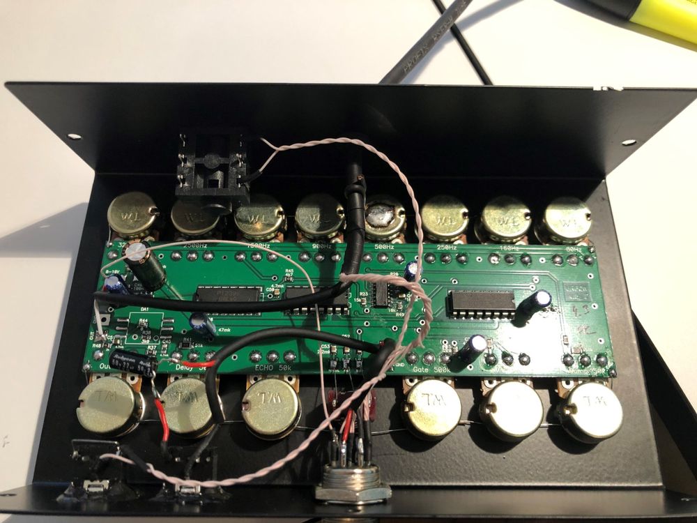 8-Band Mikrofon-Equalizer EQ V.6 von UR6QW für ICOM Geräte | Kaufen auf Ricardo