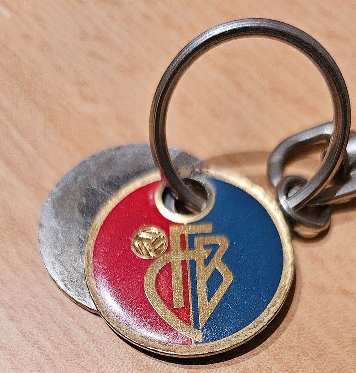 FCB, FC Basel, sehr alter Schlüsselanhänger. Basilisk (Gebraucht) in ...