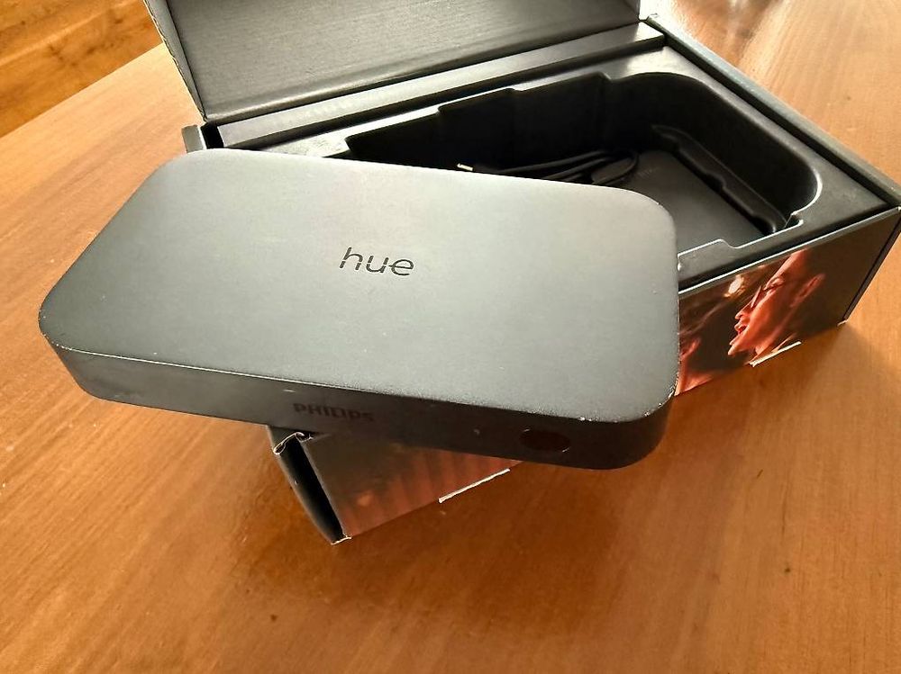 Philips Hue Play HDMI Sync Box (4K) (Gebraucht) in lyss für CHF 120 ...