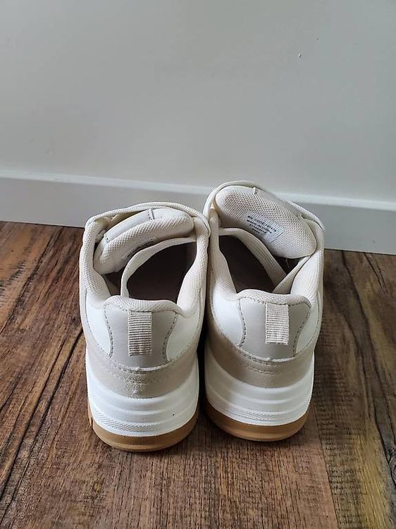 Basket NEUVE (D'occasion) à Bernex pour CHF 14 – avec livraison ...