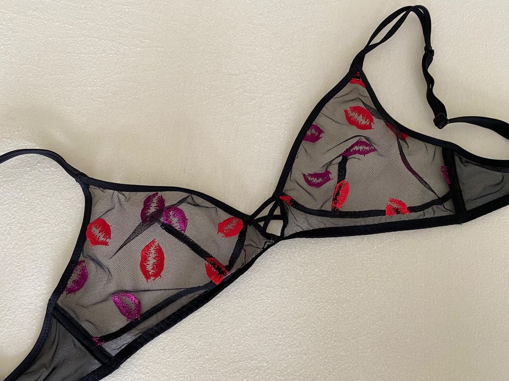 IMPLICITE sexy BH ohne Bügel S (Gebraucht) in Meggen für CHF 2 – mit Lieferung auf Ricardo kaufen