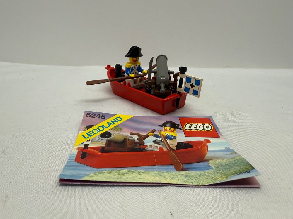 LEGO Pirates 6245 Harbour Sentry - Blauröcke (Gebraucht) in Burgdorf ...