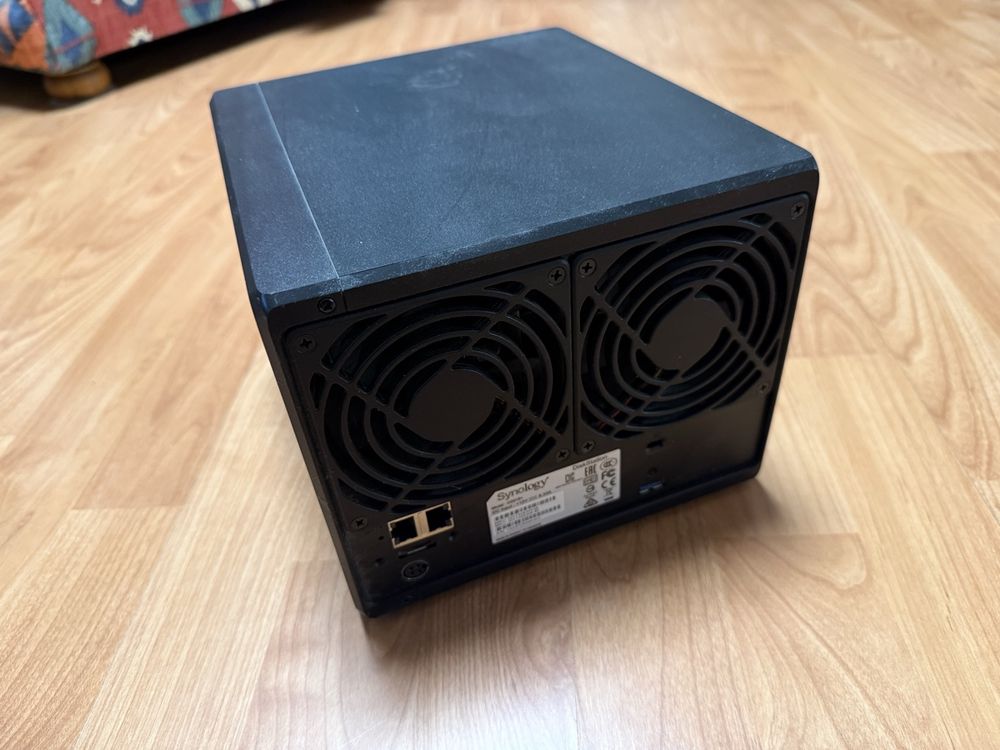 Synology DS918+ NAS, 4 baies, 16 To (4x4To), parfait état (Gebraucht ...