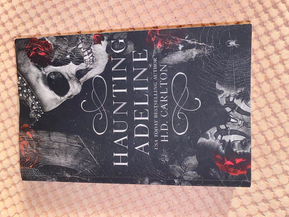 Haunting Adeline | Kaufen auf Ricardo