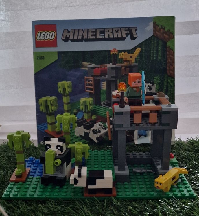 LEGO Minecraft , Pandajungle mit Anleitung (Gebraucht) in Schalunen für ...