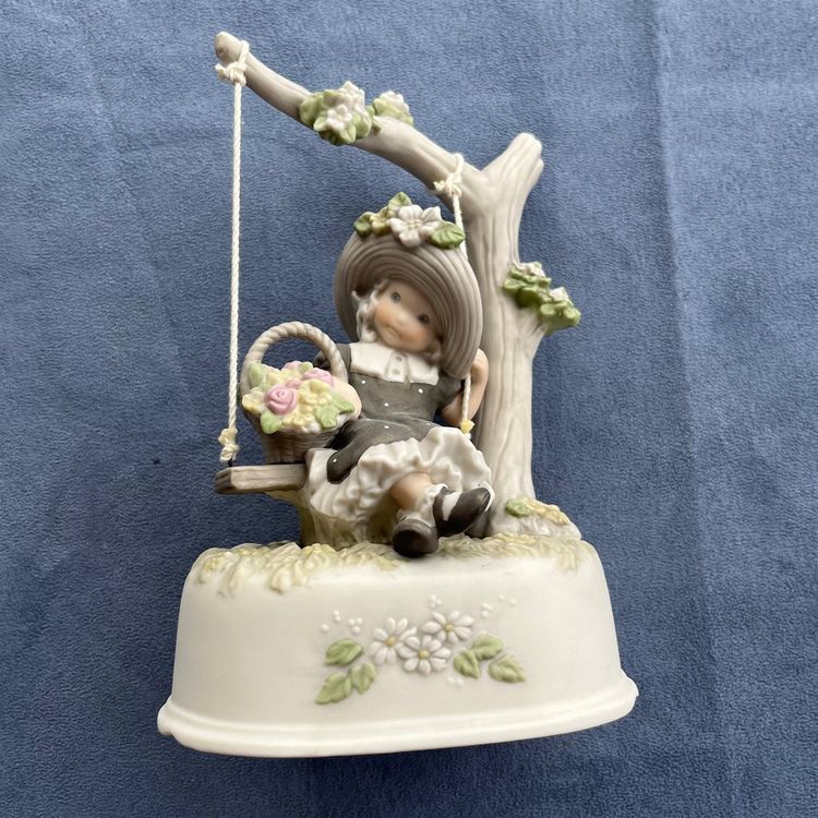 Kim Anderson Figur Mädchen auf Schaukel Musikdose (Neu (gemäss Beschreibung)) in Schwyz für CHF ...
