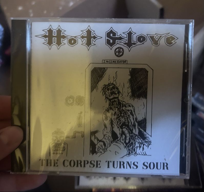 Hot Stove - The Corpse Turns Sour (Neu und originalverpackt) in ...