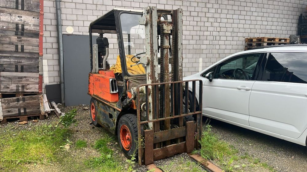 Hubstapler Clark CY40 zwei tonnen (Gebraucht) in Bünzen für CHF 850 ...