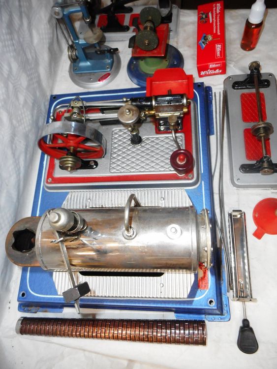Dampfmaschine Wilesco D16 Zubehör vier Antriebsmodelle (Gebraucht) in Hefenhofen für CHF 159 ...