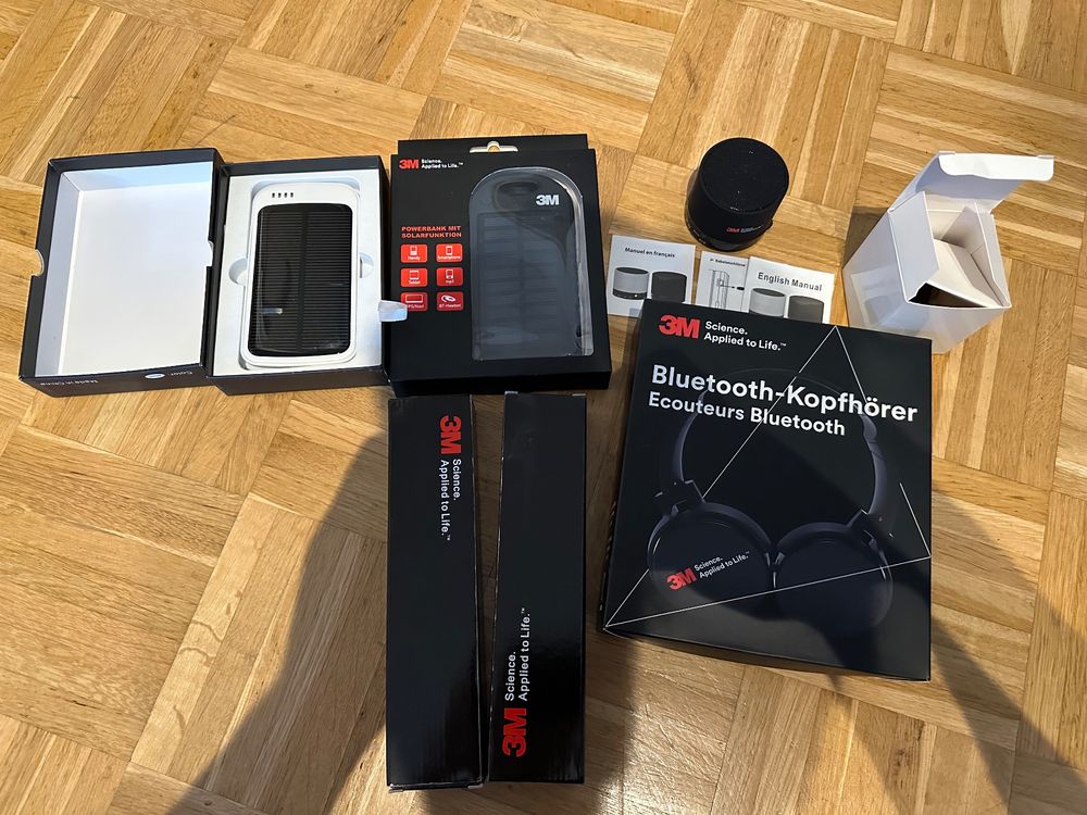 Giveaway Set 3M mit Bluetooth Speaker, Selfie Stk, Powerbank (Neu ...