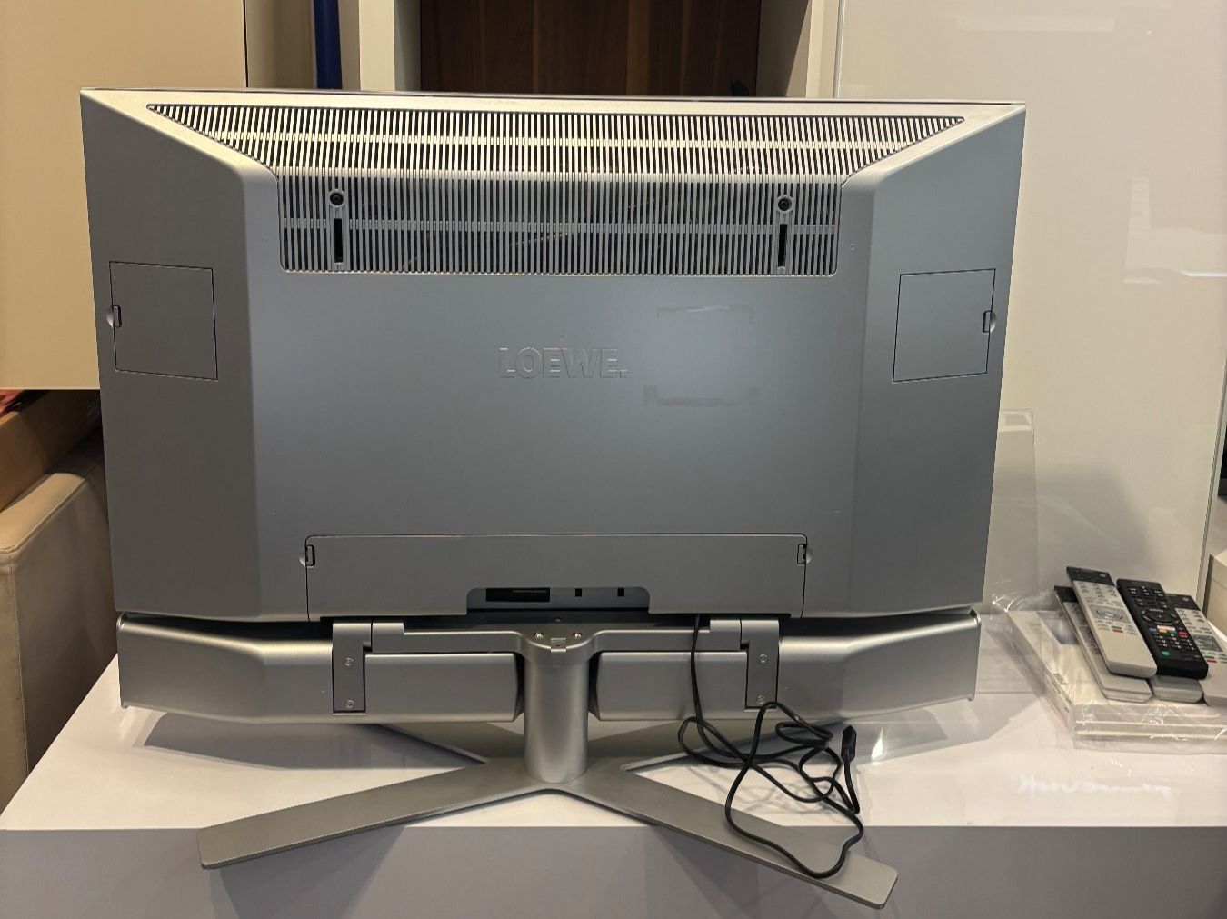 Loewe Individual 40 Full HD Top Zustand - Super Bild & Ton (Gebraucht ...