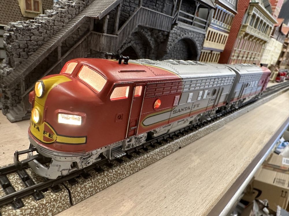 Märklin 3060 4060 USA Santa Fe EMD F7 (Gebraucht) in Lupsingen für CHF ...