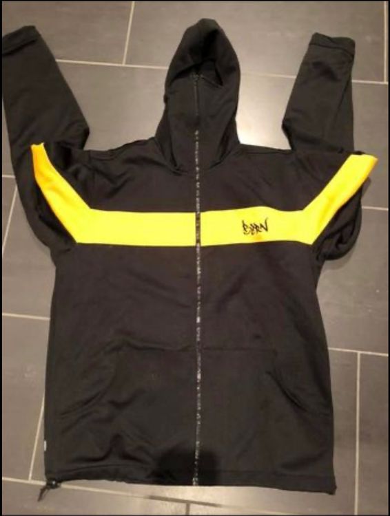 Bergspitz Bern „YB“ Jacke (Gebraucht) in für CHF 39 – mit Lieferung auf ...