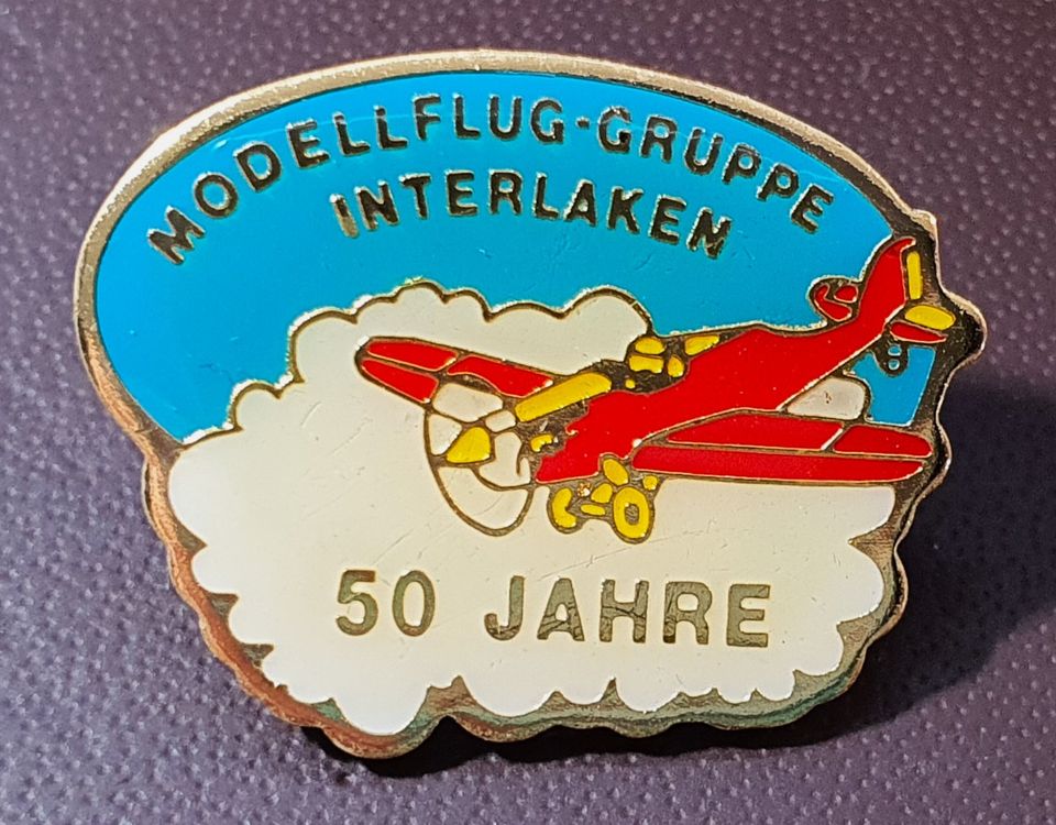 S392 - Pin 50 Jahre Modellflug Gruppe Interlaken 1944 - 1994 | Kaufen auf Ricardo