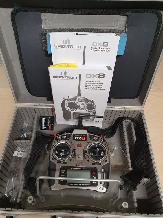 Spektrum Fernsteuerung DX-8 m. Senderpult | Kaufen auf Ricardo